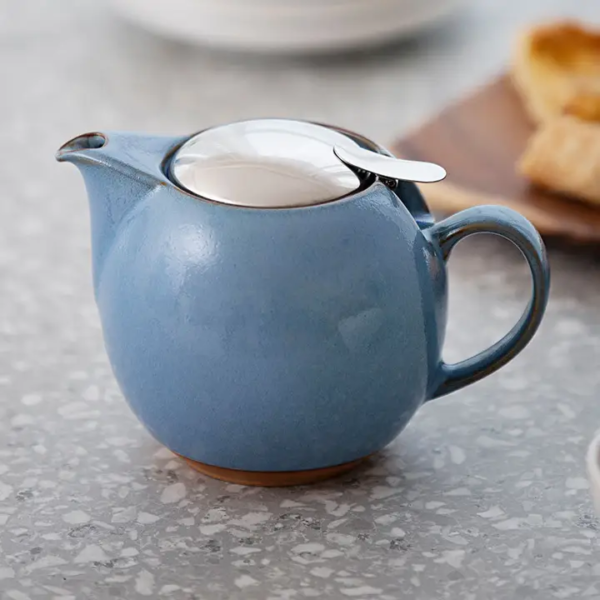 Solvrée | Hydrangea Blue Ceramic Teapot (24 oz)